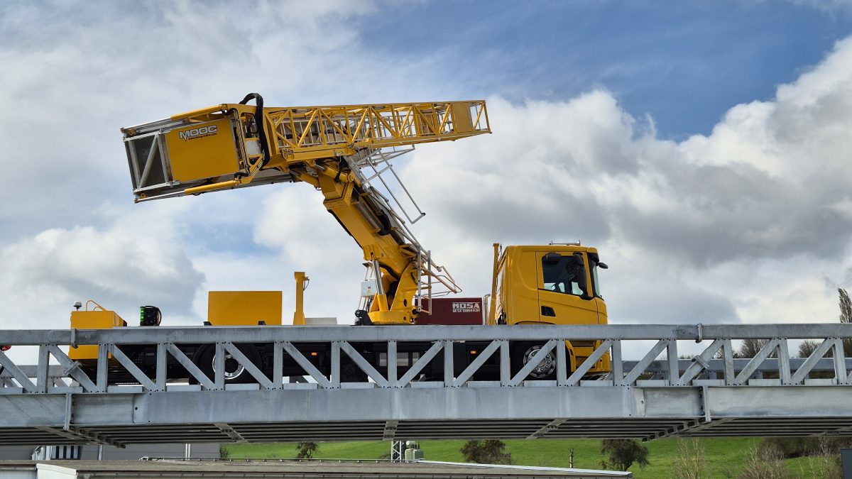 MBI 110-1,2 NG - MOOG Brückenzugangstechnik - Under Bridge Access Solutions